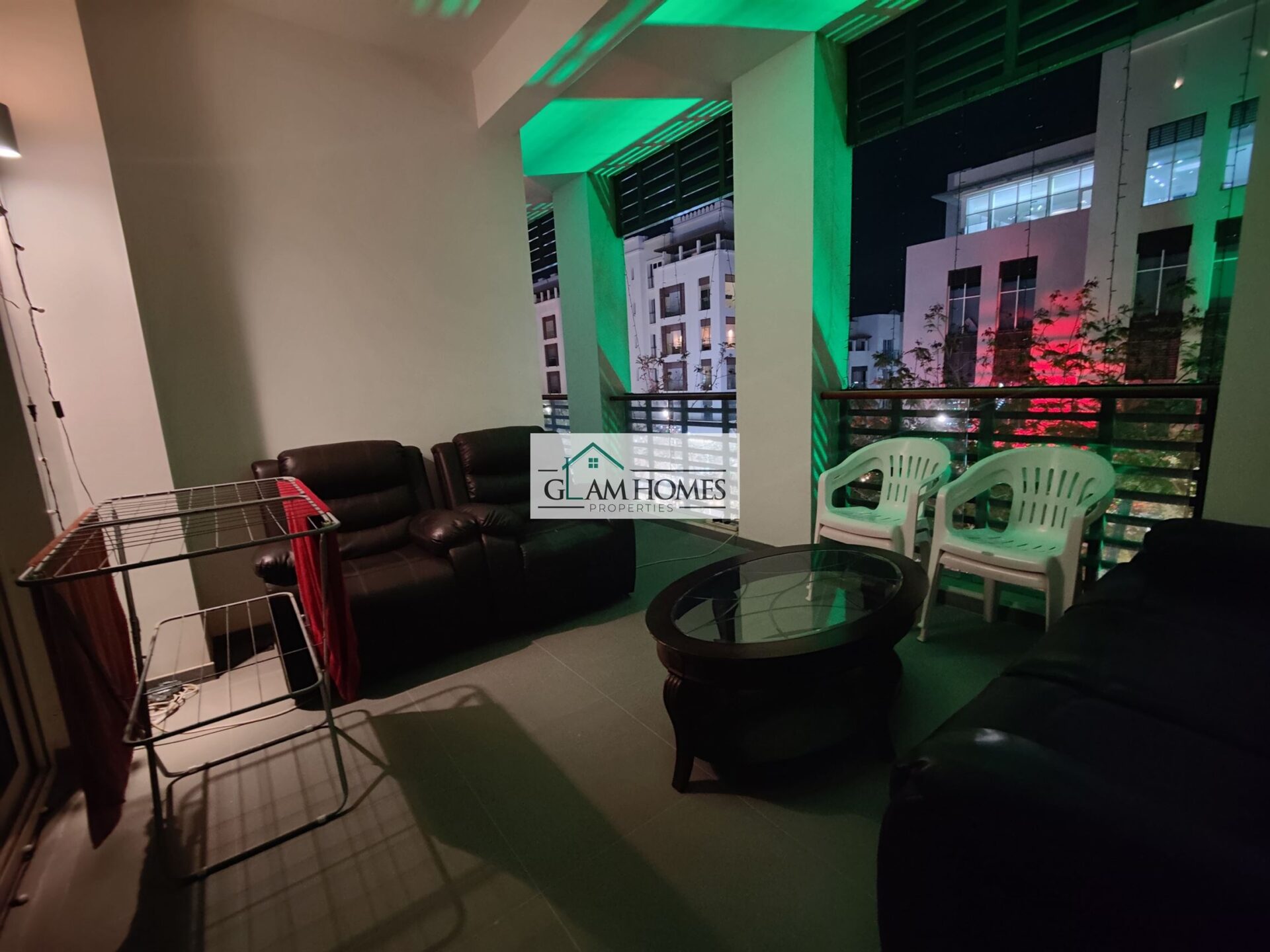 Graceful and chic apartment for sale at a stunning location REF:416H ...